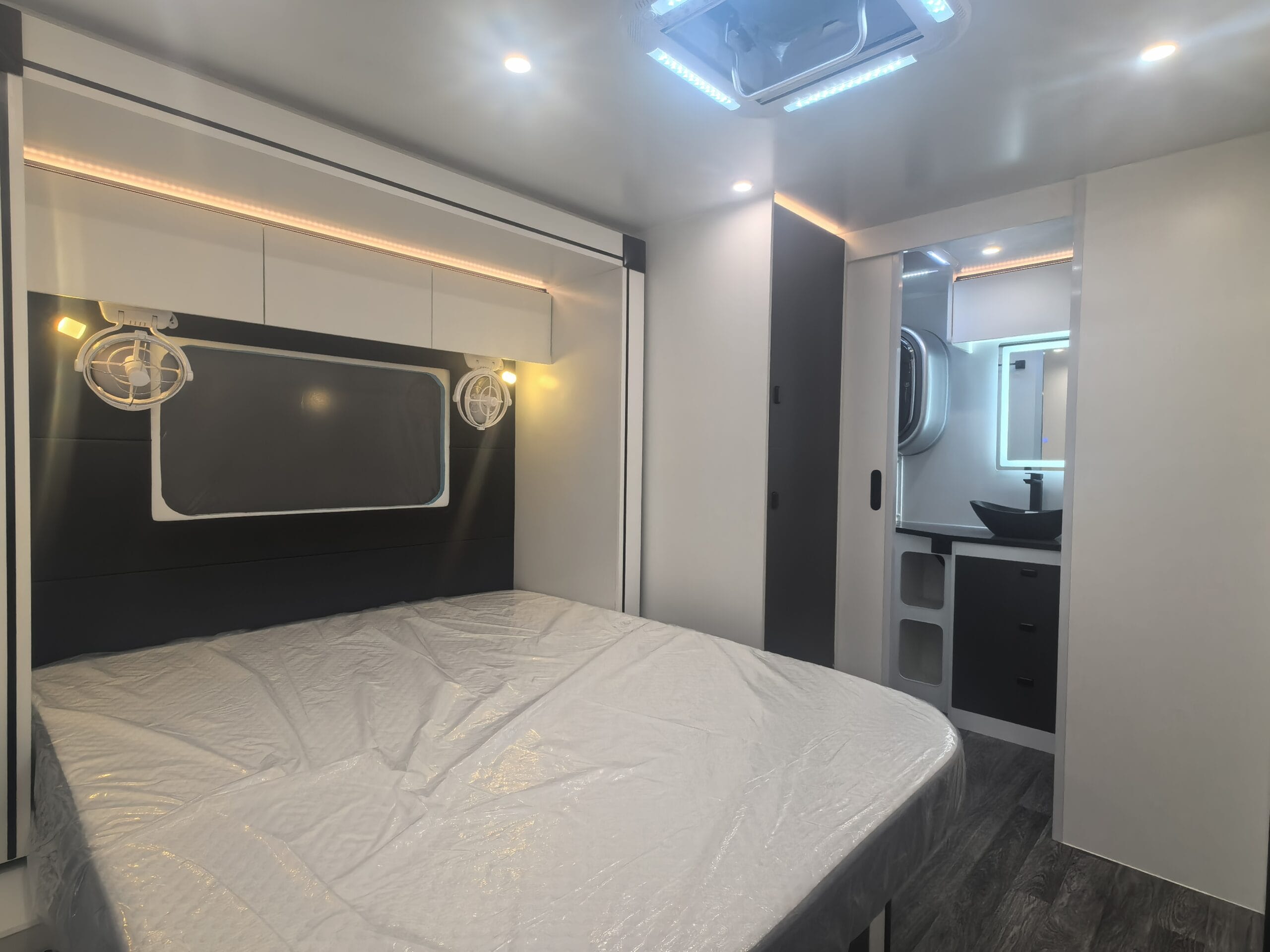 22ft Caravan For Sale | Fantasy Caravan Skyline 22E