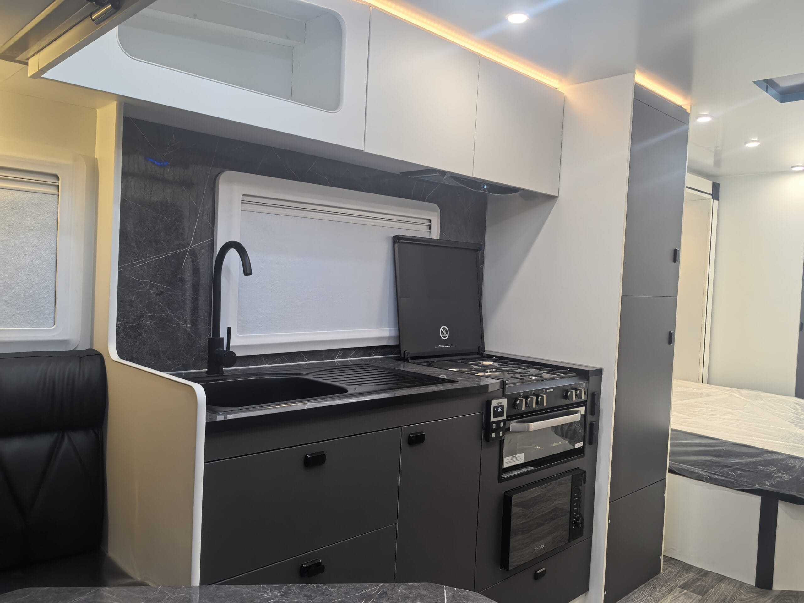 22ft Caravan For Sale | Fantasy Caravan Skyline 22E